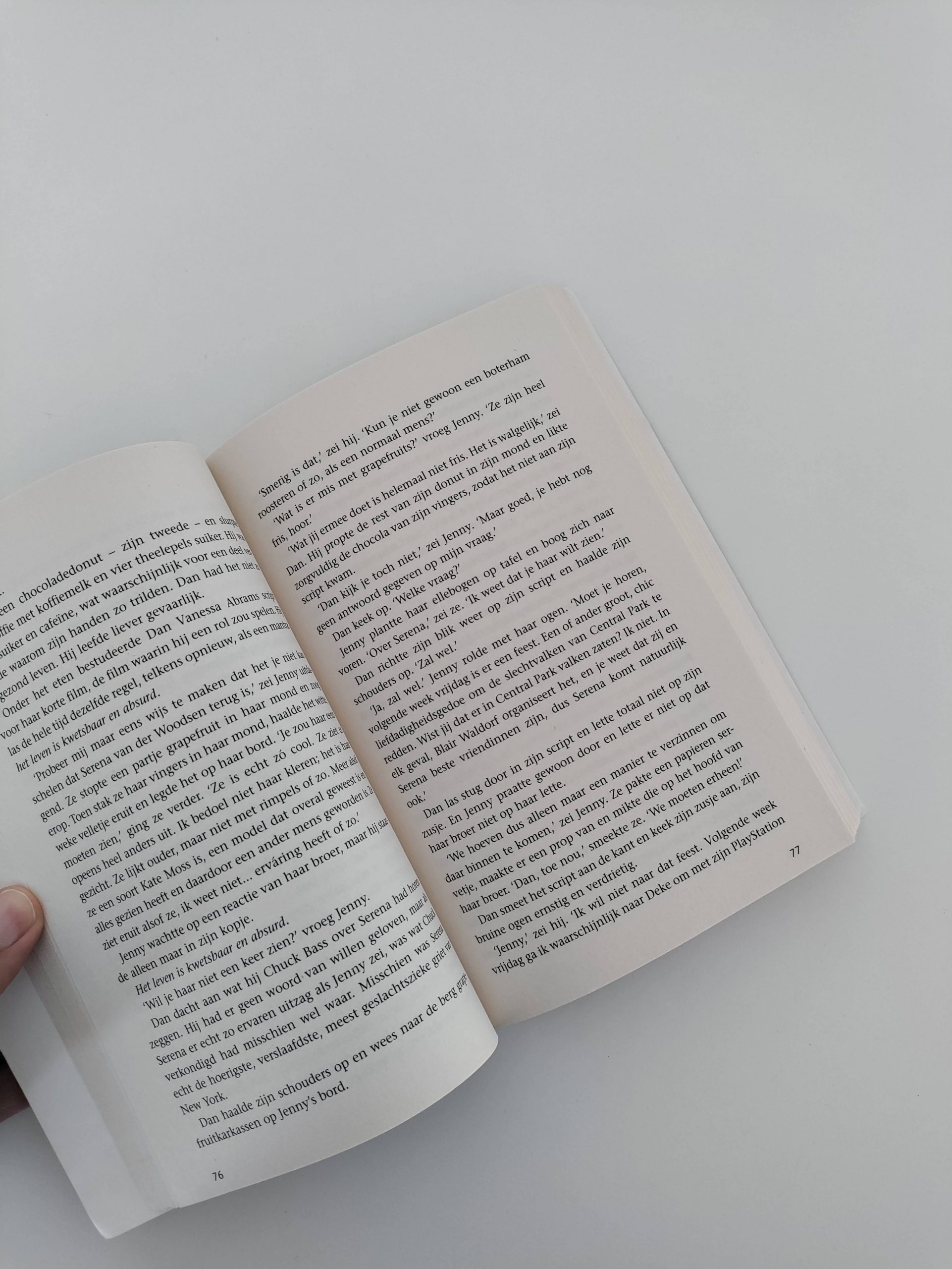 Gossip Girl Book Cover First Book